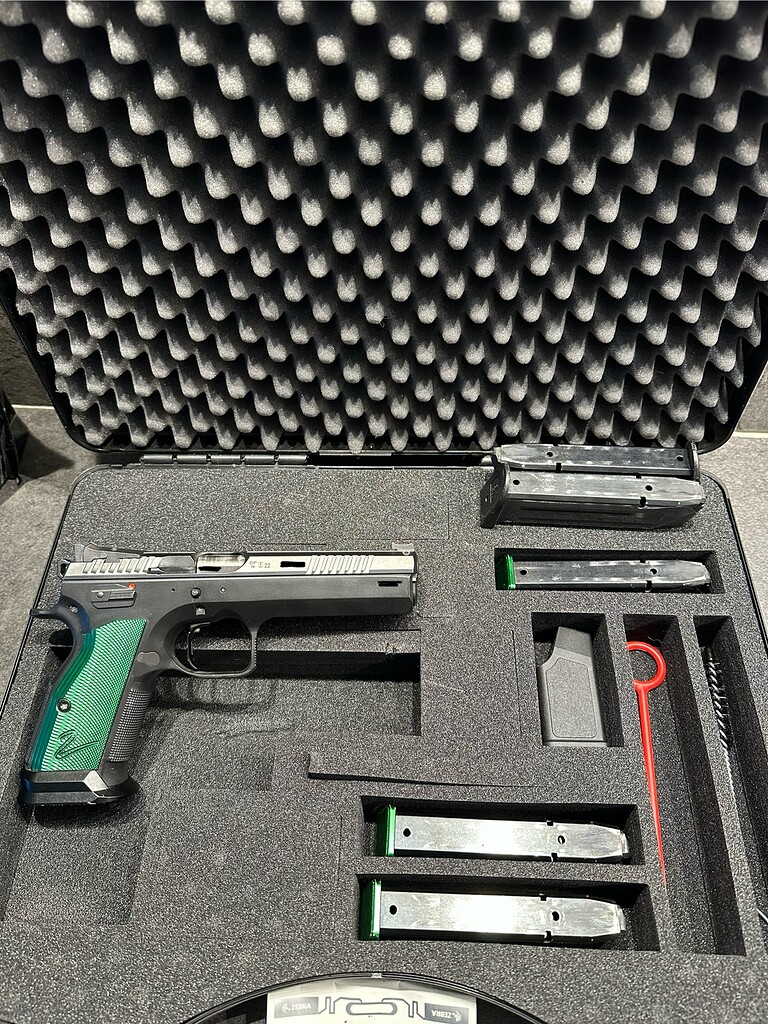 !SÅLD! 15.000kr CZ TS2 Racing Green 9x19 - Vapen säljes - skytteforum.com